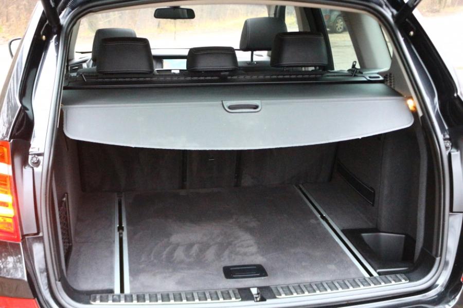 Black BMW X3 2011 in Riga, with an engine capacity of 2.00 L and mileage of 236 thousand km for 11990 €, photo 22 on AUTOMOTO.COM.LV