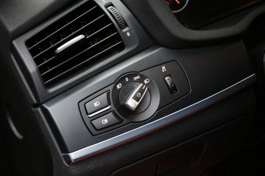 Black BMW X3 2011 in Riga, with an engine capacity of 2.00 L and mileage of 236 thousand km for 11990 €, photo 27 on AUTOMOTO.COM.LV