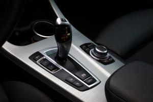 Black BMW X3 2011 in Riga, with an engine capacity of 2.00 L and mileage of 236 thousand km for 11990 €, photo 28 on AUTOMOTO.COM.LV