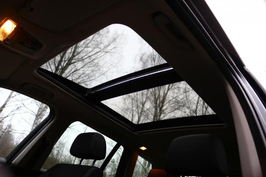 Black BMW X3 2011 in Riga, with an engine capacity of 2.00 L and mileage of 236 thousand km for 11990 €, photo 36 on AUTOMOTO.COM.LV