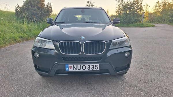 Black BMW X3 2011 in Kaunas, with an engine capacity of 2.00 L and mileage of 333 thousand km for 8500 €, photo 1 on AUTOMOTO.COM.LV