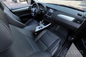 Melns BMW X3 2011 Jelgava, ar dzinēja tilpumu 2.00 L un nobraukumu 0 tūkst. km par 10500 €, foto 14 vietnē AUTOMOTO.COM.LV