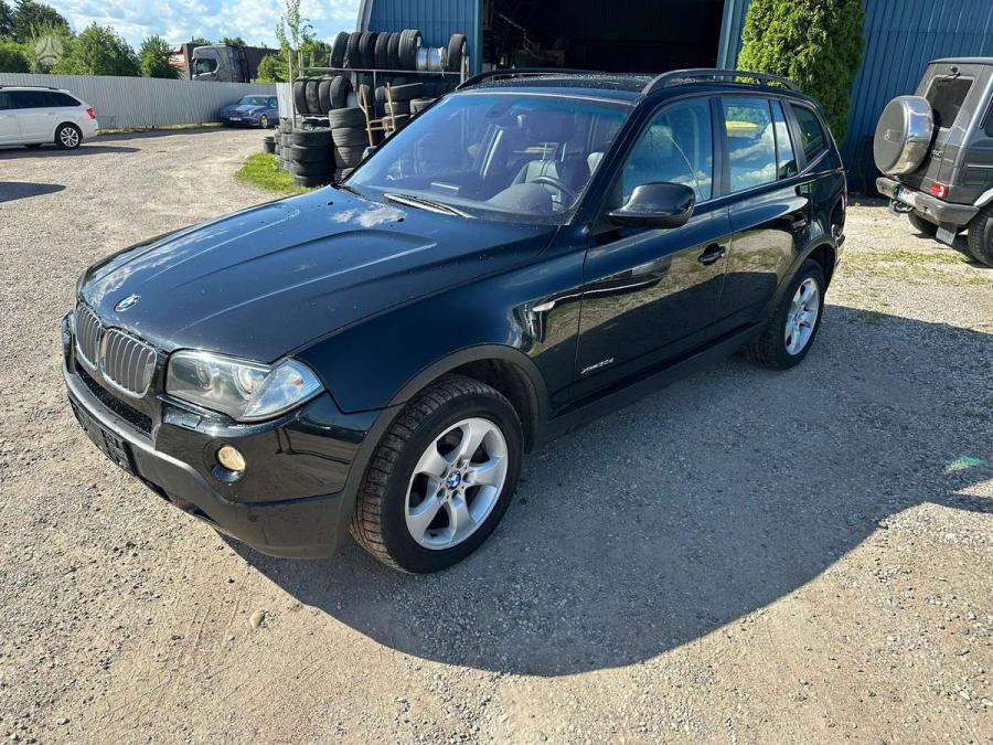 Black BMW X3 2011 in Jurbarkas, with an engine capacity of 2.99 L and mileage of 265 thousand km for 4999 €, photo 5 on AUTOMOTO.COM.LV