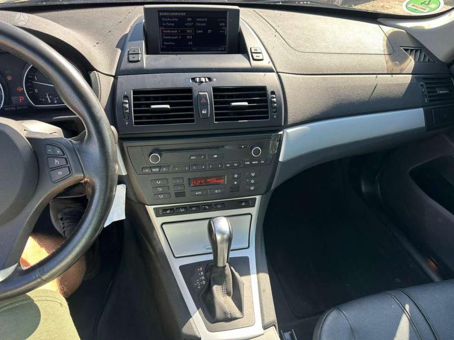Black BMW X3 2011 in Jurbarkas, with an engine capacity of 2.99 L and mileage of 265 thousand km for 4999 €, photo 12 on AUTOMOTO.COM.LV