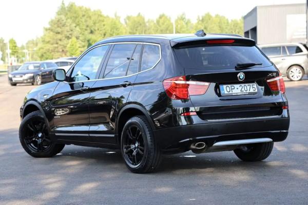 Melns BMW X3 2011 Jelgava, ar dzinēja tilpumu 2.00 L un nobraukumu 289 tūkst. km par 10500 €, foto 6 vietnē AUTOMOTO.COM.LV