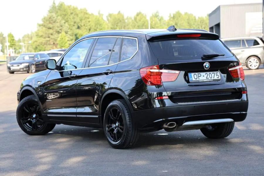 Melns BMW X3 2011 Jelgava, ar dzinēja tilpumu 2.00 L un nobraukumu 289 tūkst. km par 10500 €, foto 7 vietnē AUTOMOTO.COM.LV