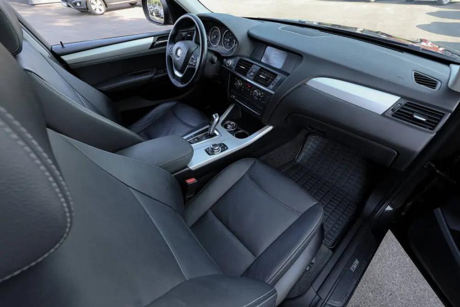 Melns BMW X3 2011 Jelgava, ar dzinēja tilpumu 2.00 L un nobraukumu 289 tūkst. km par 10500 €, foto 14 vietnē AUTOMOTO.COM.LV