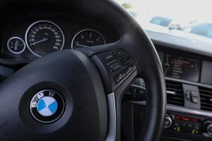 Melns BMW X3 2011 Jelgava, ar dzinēja tilpumu 2.00 L un nobraukumu 289 tūkst. km par 10500 €, foto 22 vietnē AUTOMOTO.COM.LV