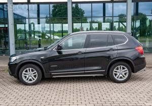 Black BMW X3 2011 in Cesis, with an engine capacity of 2.00 L and mileage of 203 thousand km for 10650 €, photo 4 on AUTOMOTO.COM.LV
