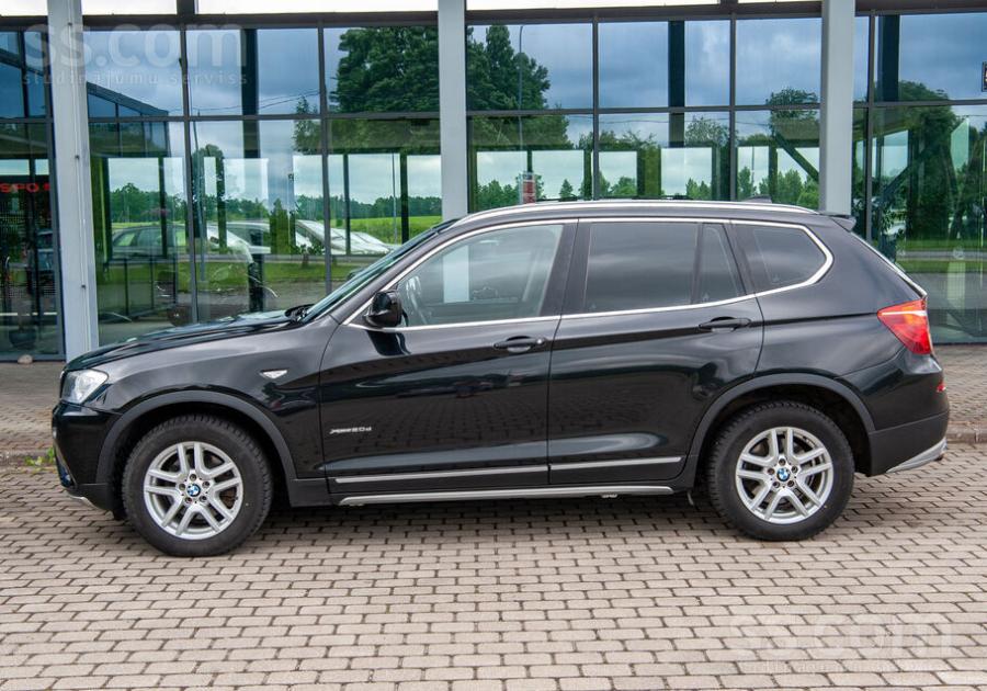 Black BMW X3 2011 in Cesis, with an engine capacity of 2.00 L and mileage of 203 thousand km for 10650 €, photo 4 on AUTOMOTO.COM.LV