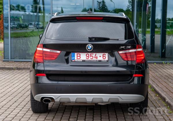 Black BMW X3 2011 in Cesis, with an engine capacity of 2.00 L and mileage of 203 thousand km for 10650 €, photo 5 on AUTOMOTO.COM.LV
