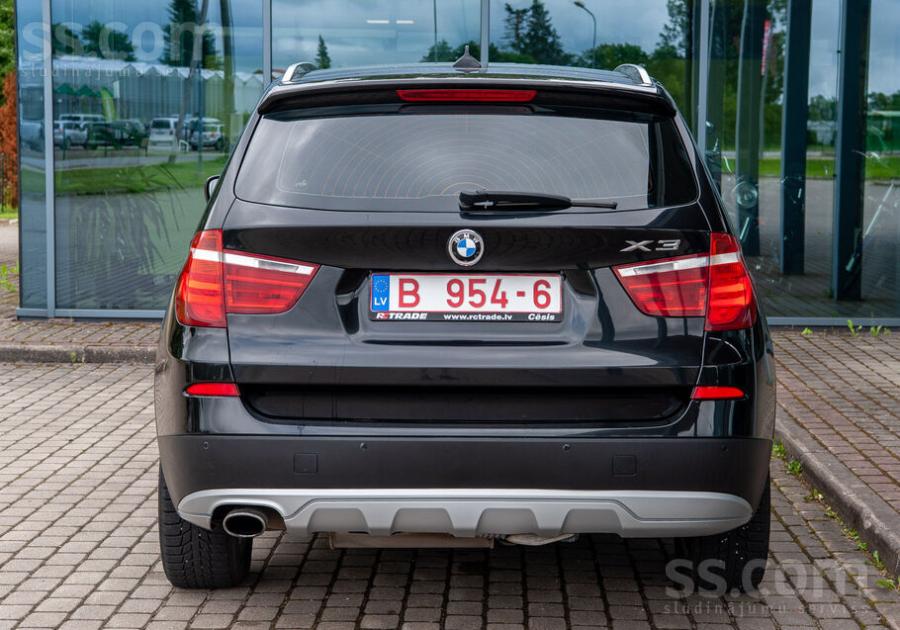 Black BMW X3 2011 in Cesis, with an engine capacity of 2.00 L and mileage of 203 thousand km for 10650 €, photo 6 on AUTOMOTO.COM.LV