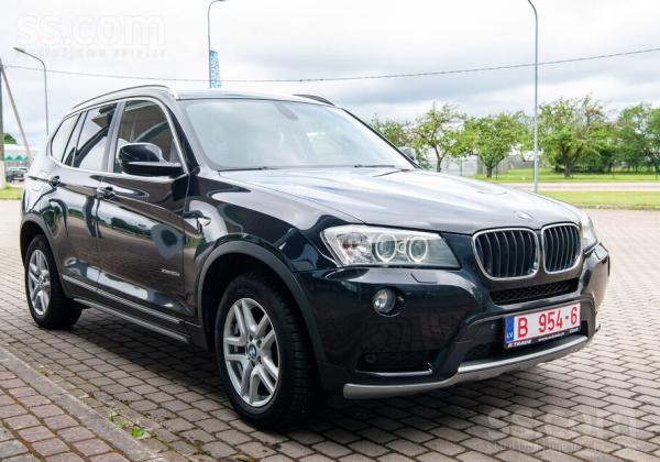 Black BMW X3 2011 in Cesis, with an engine capacity of 2.00 L and mileage of 203 thousand km for 10650 €, photo 7 on AUTOMOTO.COM.LV
