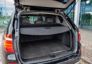 Black BMW X3 2011 in Cesis, with an engine capacity of 2.00 L and mileage of 203 thousand km for 10650 €, photo 19 on AUTOMOTO.COM.LV
