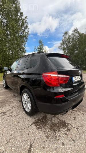 Black BMW X3 2011 in Cesis, with an engine capacity of 2.00 L and mileage of 360 thousand km for 5900 €, photo 7 on AUTOMOTO.COM.LV