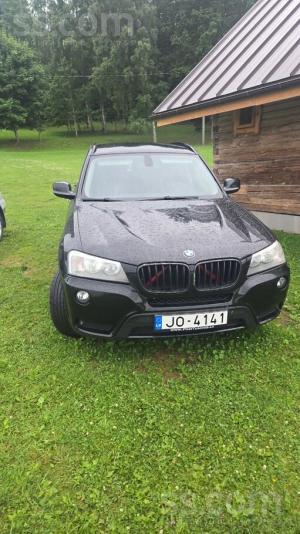 Black BMW X3 2011 in Cesis, with an engine capacity of 2.00 L and mileage of 360 thousand km for 5900 €, photo 10 on AUTOMOTO.COM.LV