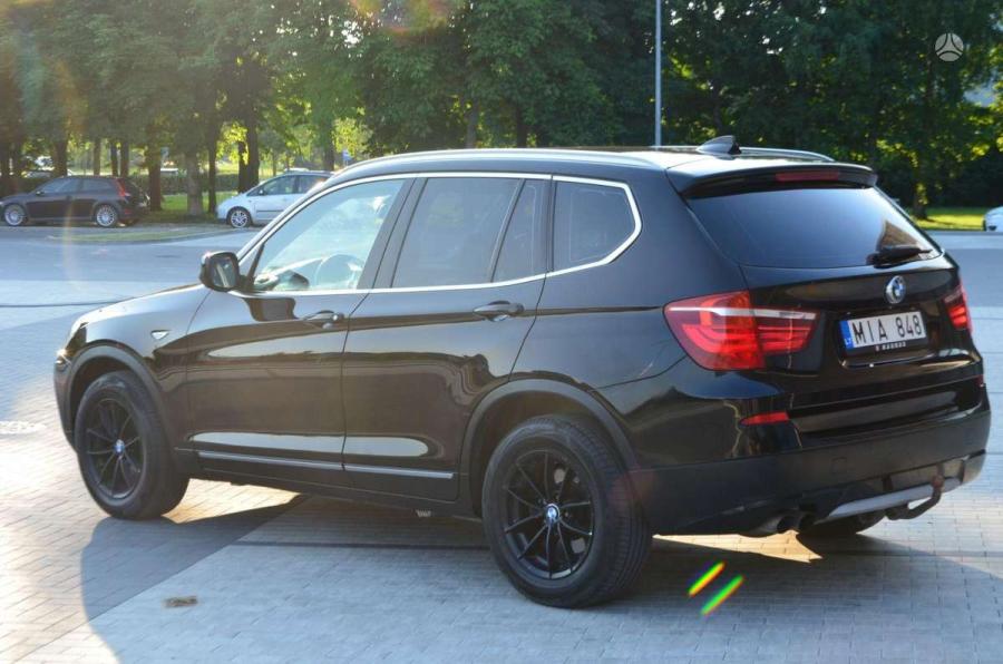 Black BMW X3 2011 in Siauliai, with an engine capacity of 2.99 L and mileage of 350 thousand km for 8500 €, photo 17 on AUTOMOTO.COM.LV