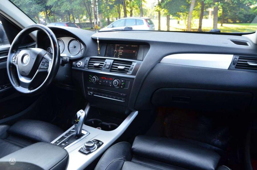 Black BMW X3 2011 in Siauliai, with an engine capacity of 2.99 L and mileage of 350 thousand km for 8500 €, photo 27 on AUTOMOTO.COM.LV