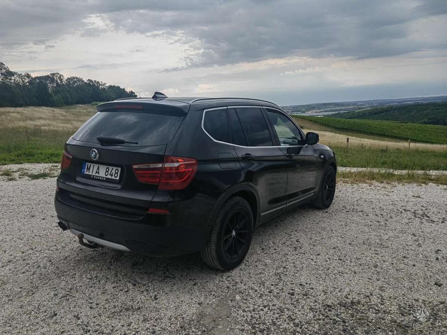 Black BMW X3 2011 in Siauliai, with an engine capacity of 2.99 L and mileage of 350 thousand km for 8500 €, photo 31 on AUTOMOTO.COM.LV