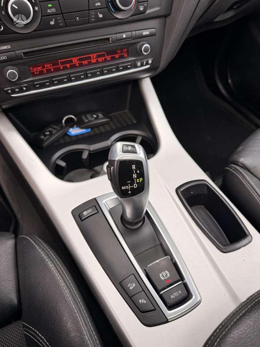 Melns BMW X3 2011 Tauragė, ar dzinēja tilpumu 2.00 L un nobraukumu 257 tūkst. km par 7800 €, foto 23 vietnē AUTOMOTO.COM.LV