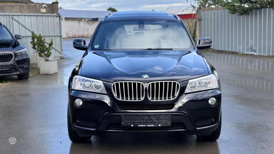 Black BMW X3 2011 in Telschi, with an engine capacity of 2.99 L and mileage of 193 thousand km for 9500 €, photo 4 on AUTOMOTO.COM.LV
