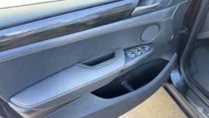 Black BMW X3 2011 in Telschi, with an engine capacity of 2.99 L and mileage of 193 thousand km for 9500 €, photo 27 on AUTOMOTO.COM.LV