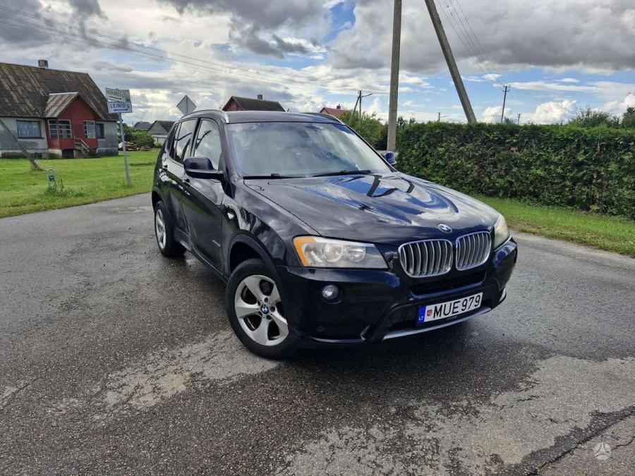 Black BMW X3 2011 in Alytus, with an engine capacity of 3.00 L and mileage of 290 thousand km for 5250 €, photo 4 on AUTOMOTO.COM.LV