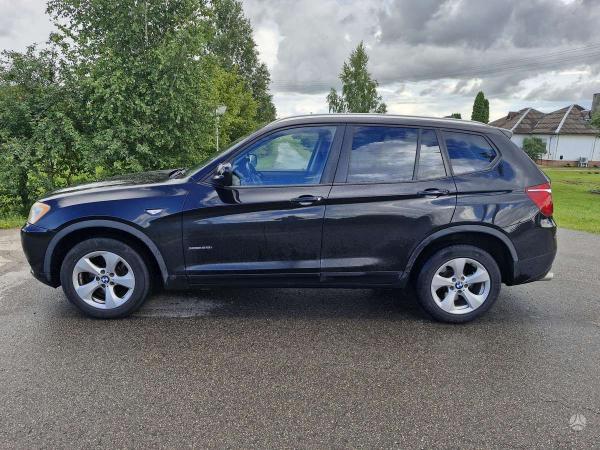 Black BMW X3 2011 in Alytus, with an engine capacity of 3.00 L and mileage of 290 thousand km for 5250 €, photo 5 on AUTOMOTO.COM.LV