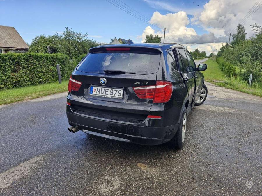 Black BMW X3 2011 in Alytus, with an engine capacity of 3.00 L and mileage of 290 thousand km for 5250 €, photo 17 on AUTOMOTO.COM.LV