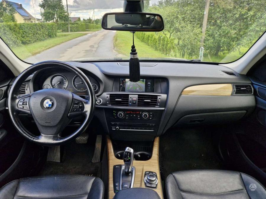 Black BMW X3 2011 in Alytus, with an engine capacity of 3.00 L and mileage of 290 thousand km for 5250 €, photo 22 on AUTOMOTO.COM.LV