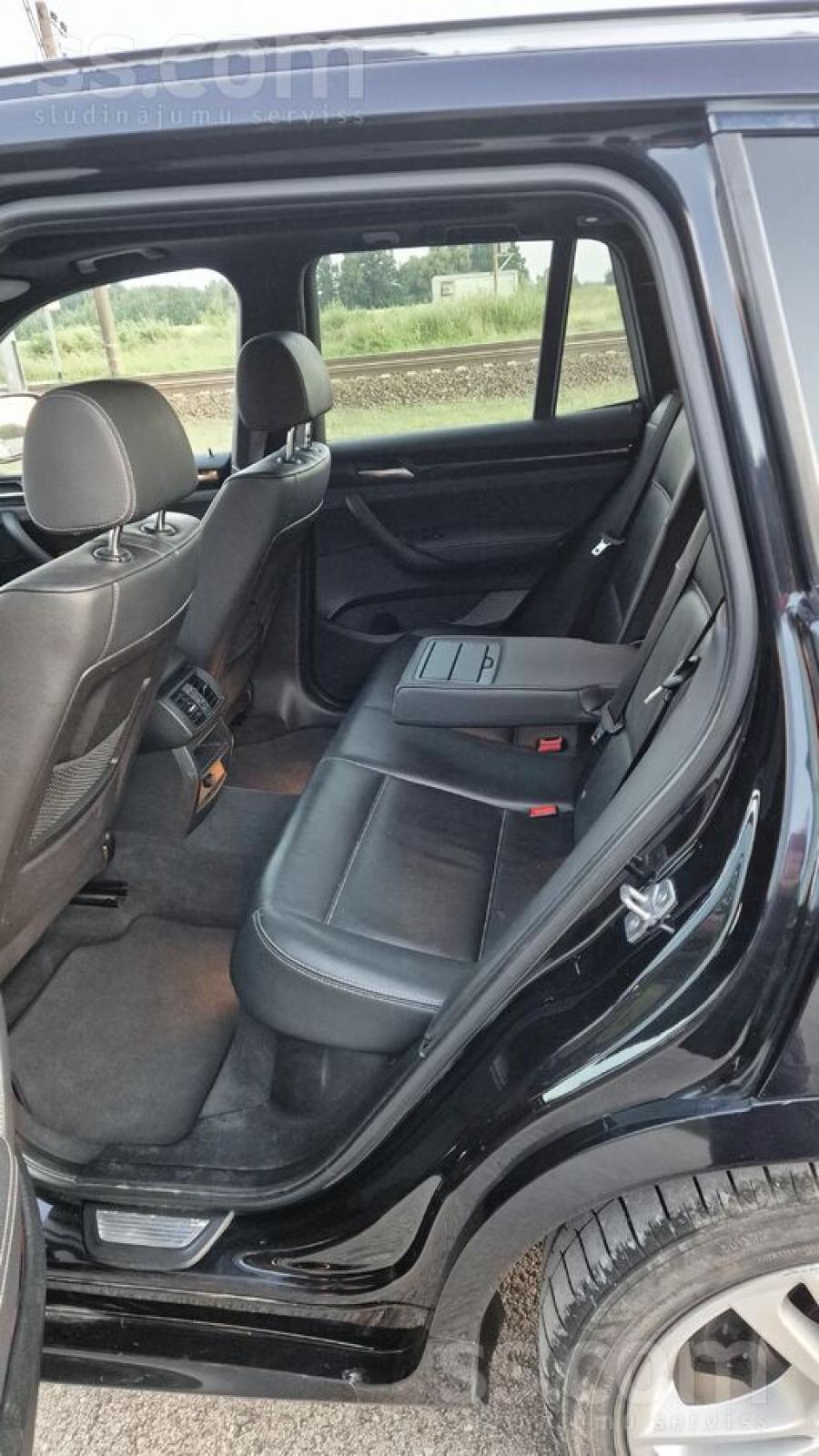 Black BMW X3 2011 in Aizkraukle, with an engine capacity of 3.00 L and mileage of 221 thousand km for 12000 €, photo 7 on AUTOMOTO.COM.LV