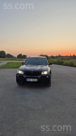 Black BMW X3 2011 in Aizkraukle, with an engine capacity of 3.00 L and mileage of 221 thousand km for 12000 €, photo 9 on AUTOMOTO.COM.LV