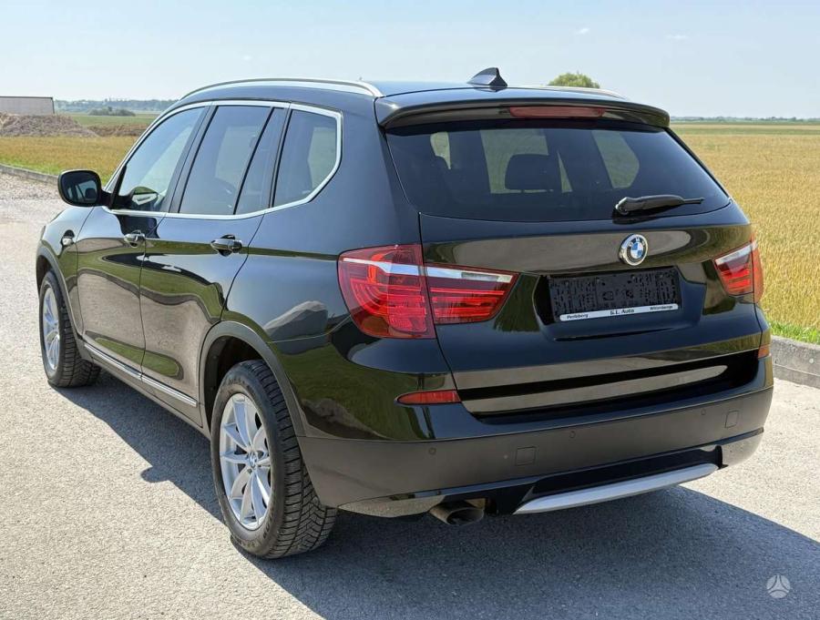 Black BMW X3 2011 in Vilnius, with an engine capacity of 2.00 L and mileage of 198 thousand km for 8900 €, photo 21 on AUTOMOTO.COM.LV