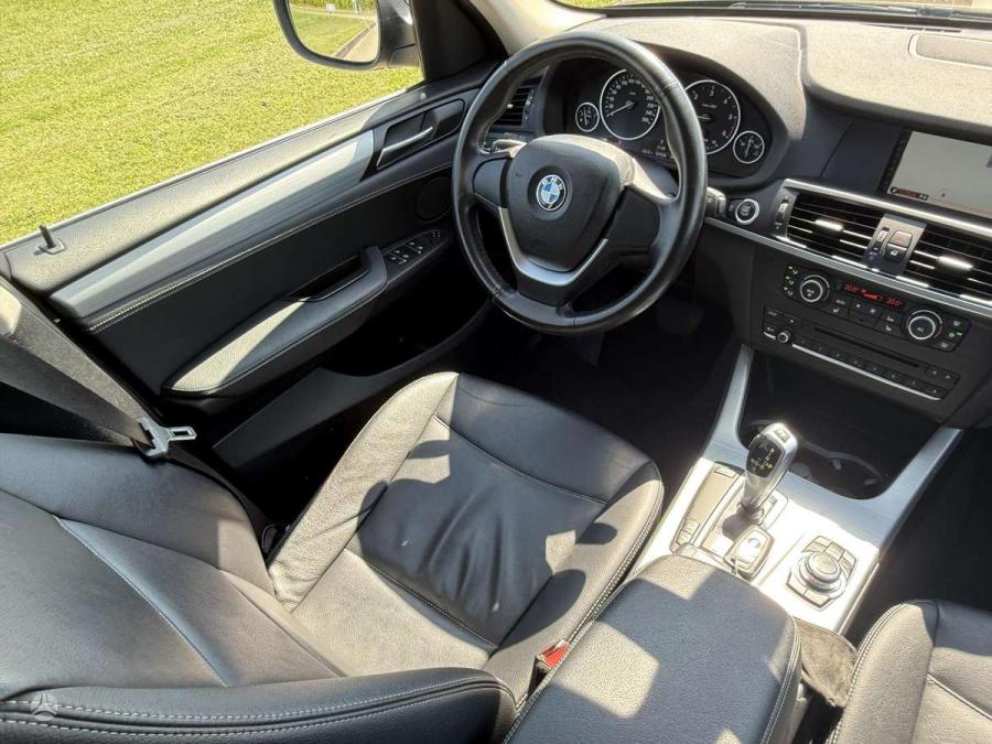 Black BMW X3 2011 in Vilnius, with an engine capacity of 2.00 L and mileage of 198 thousand km for 8900 €, photo 30 on AUTOMOTO.COM.LV