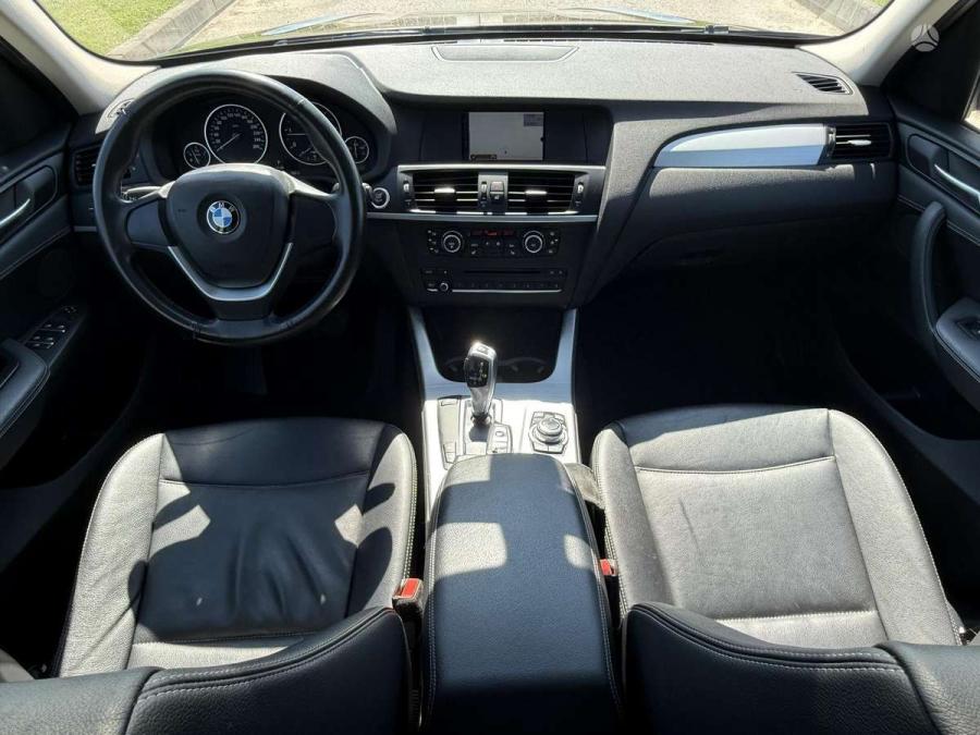 Black BMW X3 2011 in Vilnius, with an engine capacity of 2.00 L and mileage of 198 thousand km for 8900 €, photo 33 on AUTOMOTO.COM.LV