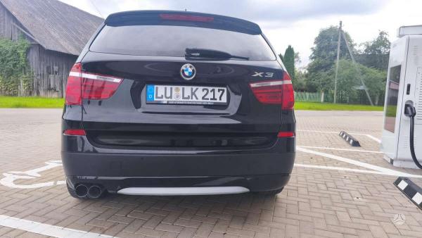 Black BMW X3 2011 in Panevezys, with an engine capacity of 2.00 L and mileage of 257 thousand km for 8900 €, photo 4 on AUTOMOTO.COM.LV