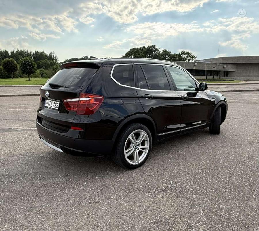 Melns BMW X3 2011 Kauņa, ar dzinēja tilpumu 2.99 L un nobraukumu 311 tūkst. km par 9550 €, foto 6 vietnē AUTOMOTO.COM.LV