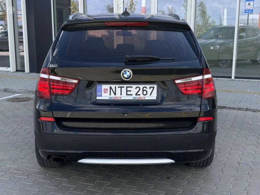 Black BMW X3 2011 in Vilnius, with an engine capacity of 2.00 L and mileage of 311 thousand km for 7700 €, photo 6 on AUTOMOTO.COM.LV