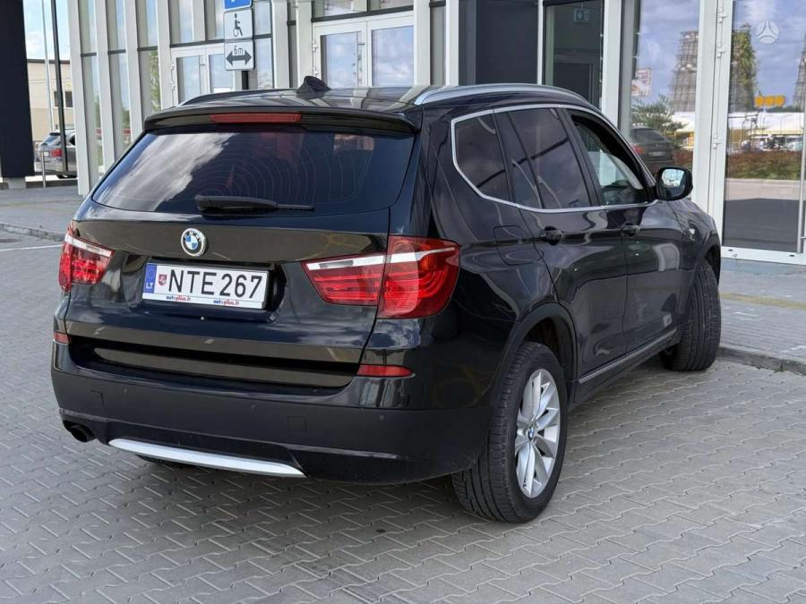 Black BMW X3 2011 in Vilnius, with an engine capacity of 2.00 L and mileage of 311 thousand km for 7700 €, photo 7 on AUTOMOTO.COM.LV