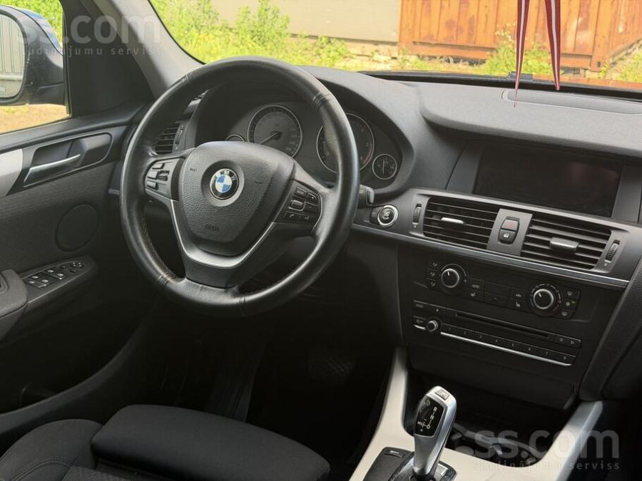 Black BMW X3 2011 in Riga, with an engine capacity of 2.00 L and mileage of 288 thousand km for 8880 €, photo 13 on AUTOMOTO.COM.LV
