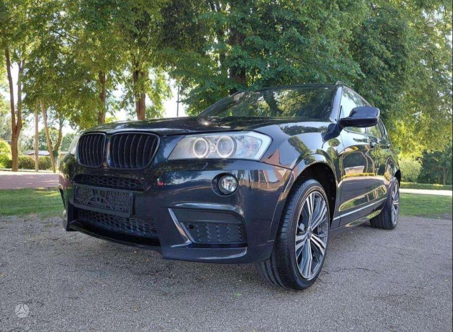Melns BMW X3 2011 Vilkaviškis, ar dzinēja tilpumu 2.99 L un nobraukumu 198 tūkst. km par 9800 €, foto 16 vietnē AUTOMOTO.COM.LV