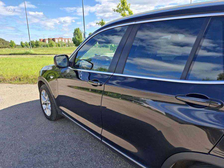 Black BMW X3 2011 in Alytus, with an engine capacity of 2.99 L and mileage of 308 thousand km for 10200 €, photo 1 on AUTOMOTO.COM.LV