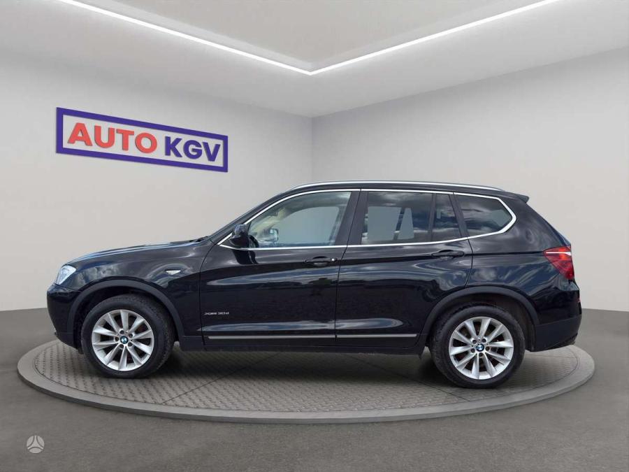 Black BMW X3 2011 in Kaunas, with an engine capacity of 3.00 L and mileage of 379 thousand km for 10699 €, photo 3 on AUTOMOTO.COM.LV