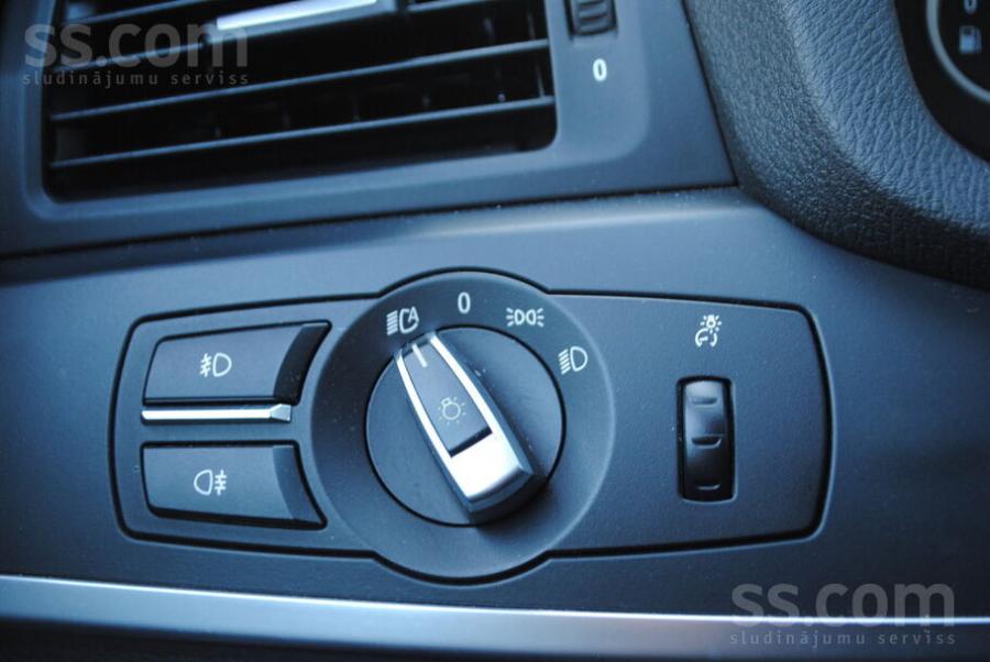 Black BMW X3 2011 in Riga, with an engine capacity of 2.00 L and mileage of 240 thousand km for 10590 €, photo 20 on AUTOMOTO.COM.LV