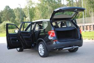 Black BMW X3 2011 in Riga, with an engine capacity of 2.00 L and mileage of 240 thousand km for 10590 €, photo 10 on AUTOMOTO.COM.LV