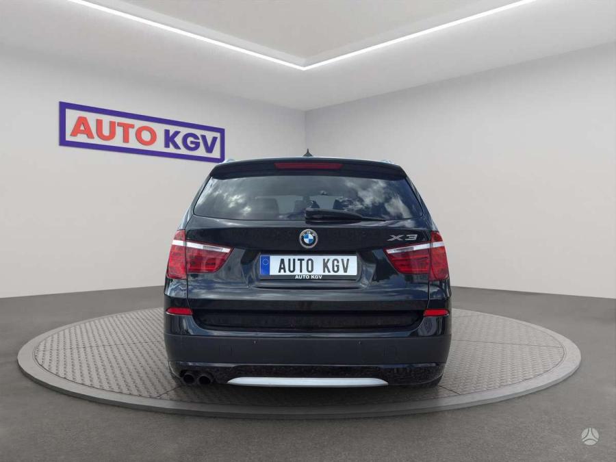 Black BMW X3 2011 in Kaunas, with an engine capacity of 3.00 L and mileage of 379 thousand km for 10699 €, photo 5 on AUTOMOTO.COM.LV