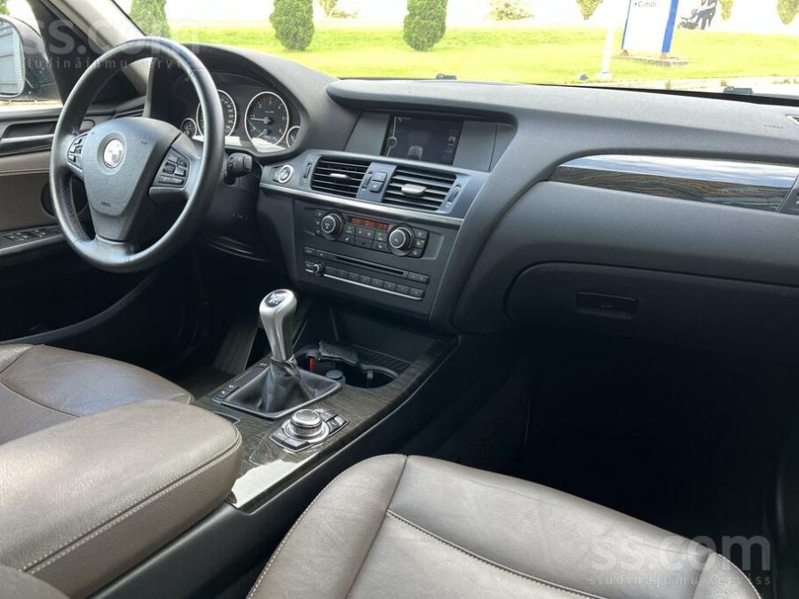 Black BMW X3 2011 in Jekabpils, with an engine capacity of 2.00 L and mileage of 226 thousand km for 9400 €, photo 15 on AUTOMOTO.COM.LV