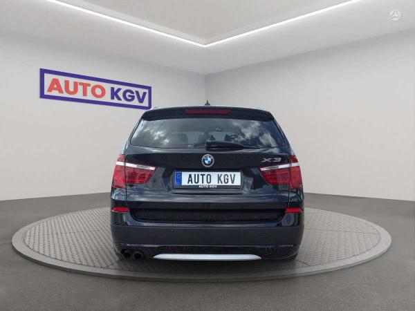 BMW X3 2011 in Kaunas on AUTOMOTO.COM.LV Black BMW X3 2011 in Kaunas, with an engine capacity of 3.00 L and mileage of 379 thousand km for 10699 €, photo 5 on AUTOMOTO.COM.LV