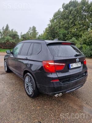 Black BMW X3 2011 in Liepaja, with an engine capacity of 3.00 L and mileage of 385 thousand km for 5000 €, photo 3 on AUTOMOTO.COM.LV