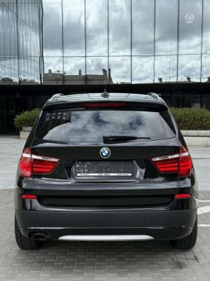 Black BMW X3 2011 in Vilnius, with an engine capacity of 2.00 L and mileage of 198 thousand km for 8800 €, photo 18 on AUTOMOTO.COM.LV